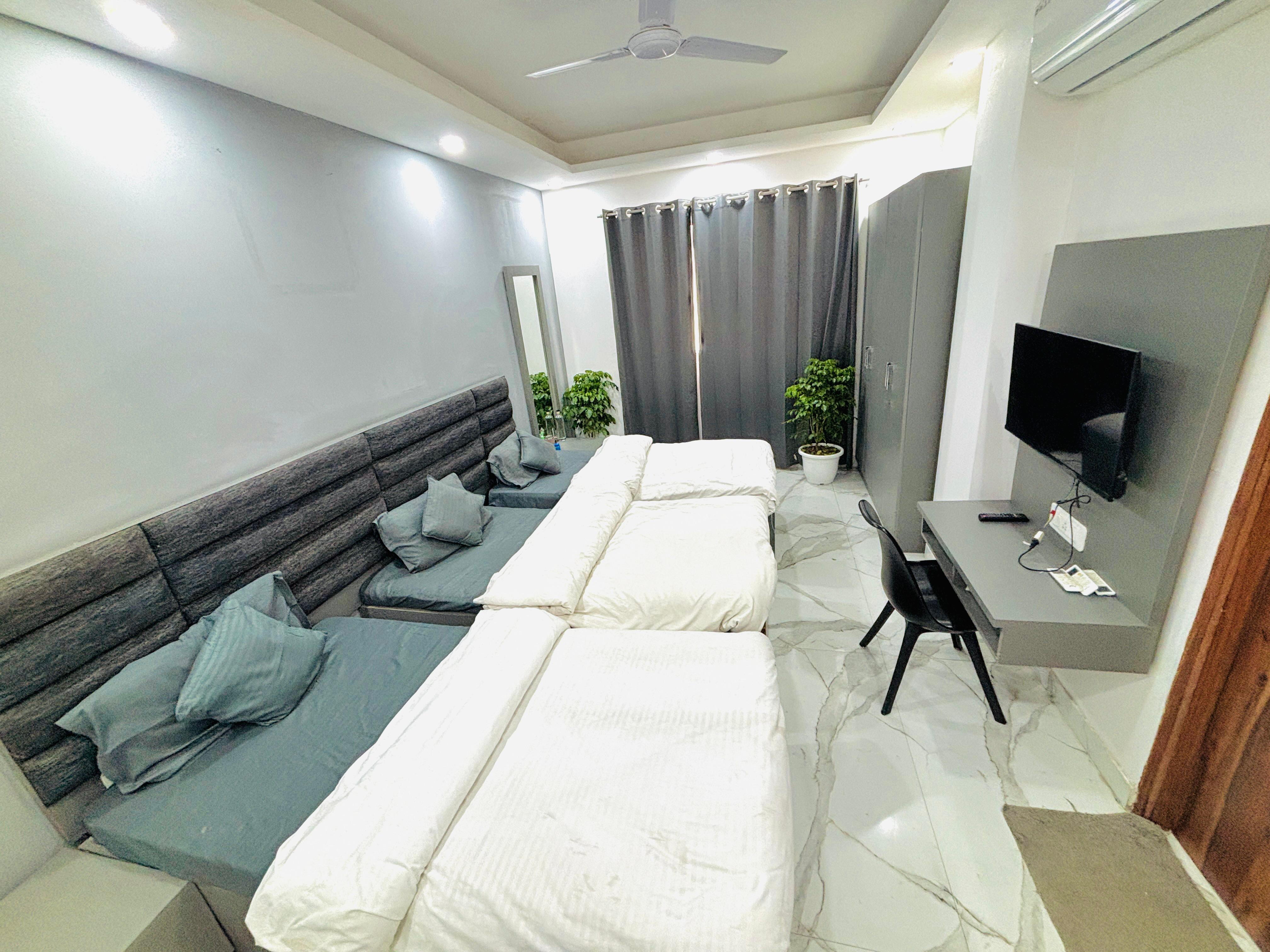 Cloud Nine Rooms